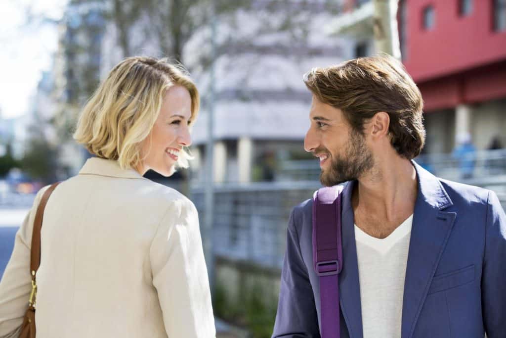 Opening Lines That Work On All Women - Marni's Wing Girl Method